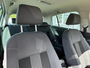 Pelēks Volkswagen Golf Plus 2008 Daugavpils, ar dzinēja tilpumu 2.00 L un nobraukumu 220 tūkst. km par 3750 €, foto 22 vietnē AUTOMOTO.COM.LV