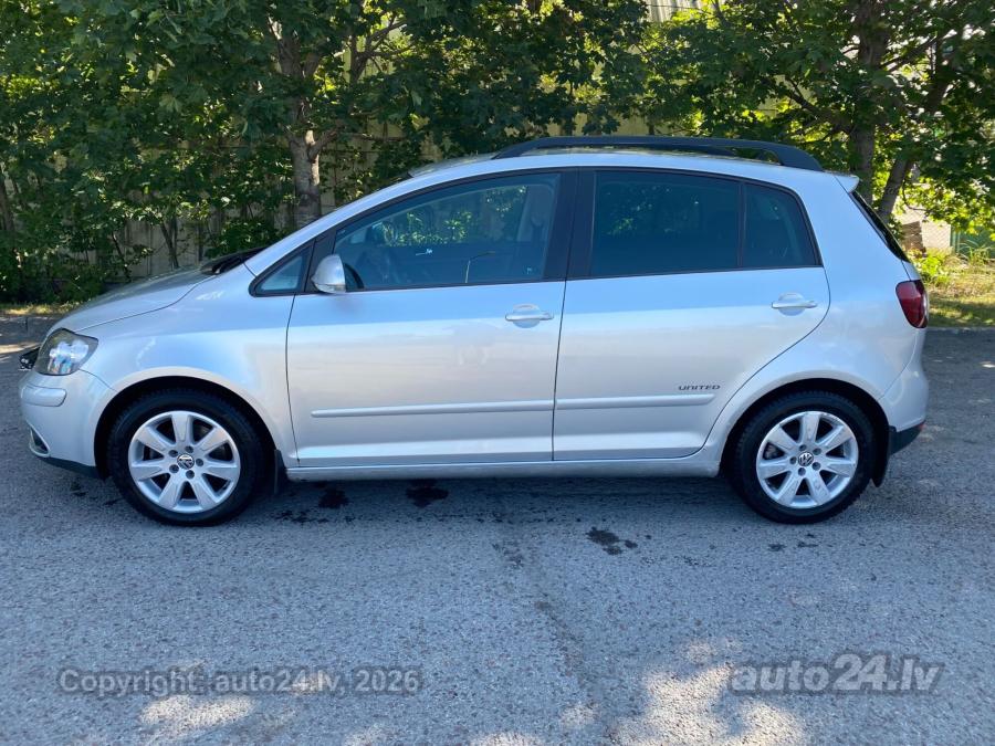 Grey Volkswagen Golf Plus 2008 in Tallinn, with an engine capacity of 2.00 L and mileage of 360 thousand km for 3850 €, photo 6 on AUTOMOTO.COM.LV