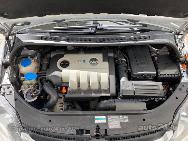 Grey Volkswagen Golf Plus 2008 in Tallinn, with an engine capacity of 2.00 L and mileage of 360 thousand km for 3850 €, photo 9 on AUTOMOTO.COM.LV