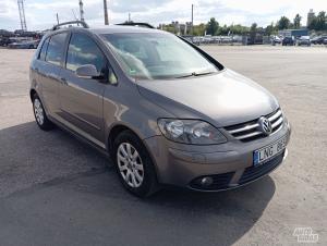 Pelēks Volkswagen Golf Plus 2008 Panevēža, ar dzinēja tilpumu 1.90 L un nobraukumu 348 tūkst. km par 2350 €, foto 7 vietnē AUTOMOTO.COM.LV