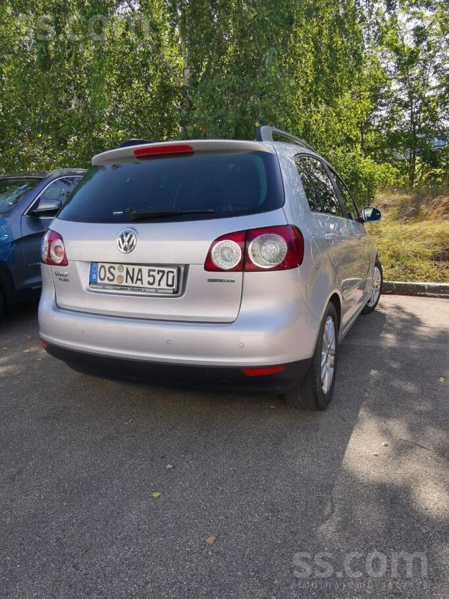 Grey Volkswagen Golf Plus 2008 in Jurmala, with an engine capacity of 1.90 L and mileage of 302 thousand km for 3900 €, photo 8 on AUTOMOTO.COM.LV