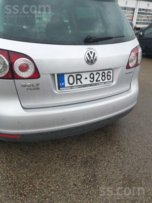 Pelēks Volkswagen Golf Plus 2008 Jūrmala, ar dzinēja tilpumu 1.90 L un nobraukumu 302 tūkst. km par 3850 €, foto 17 vietnē AUTOMOTO.COM.LV
