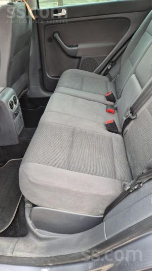 Pelēks Volkswagen Golf Plus 2008 Jēkabpils, ar dzinēja tilpumu 1.90 L un nobraukumu 356 tūkst. km par 2200 €, foto 15 vietnē AUTOMOTO.COM.LV