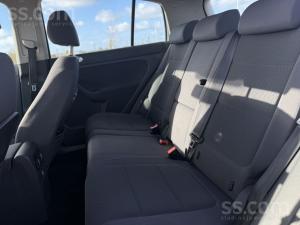 Grey Volkswagen Golf Plus 2008 in Liepaja, with an engine capacity of 1.90 L and mileage of 278 thousand km for 1400 €, photo 14 on AUTOMOTO.COM.LV
