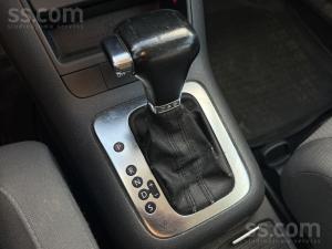 Grey Volkswagen Golf Plus 2008 in Liepaja, with an engine capacity of 1.90 L and mileage of 278 thousand km for 1400 €, photo 19 on AUTOMOTO.COM.LV