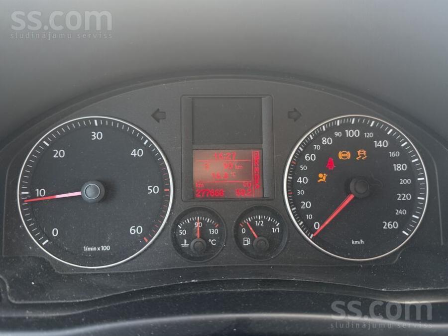 Grey Volkswagen Golf Plus 2008 in Liepaja, with an engine capacity of 1.90 L and mileage of 278 thousand km for 1400 €, photo 20 on AUTOMOTO.COM.LV