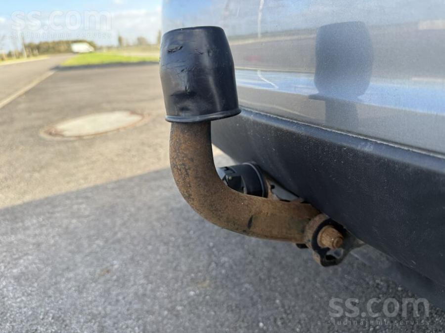 Grey Volkswagen Golf Plus 2008 in Liepaja, with an engine capacity of 1.90 L and mileage of 278 thousand km for 1400 €, photo 22 on AUTOMOTO.COM.LV