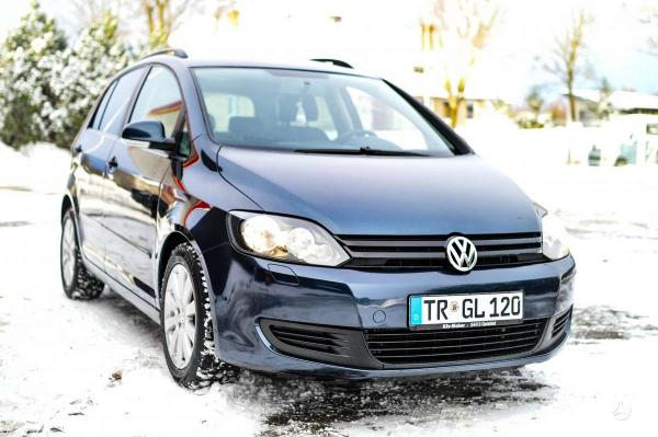 Pelēks Volkswagen Golf Plus 2009 Kretinga, ar dzinēja tilpumu 1.60 L un nobraukumu 202 tūkst. km par 3750 €, foto 4 vietnē AUTOMOTO.COM.LV