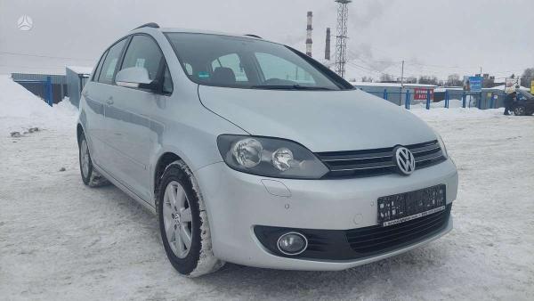 Grey Volkswagen Golf Plus 2009 in Panevezys, with an engine capacity of 1.40 L and mileage of 197 thousand km for 3700 €, photo 3 on AUTOMOTO.COM.LV