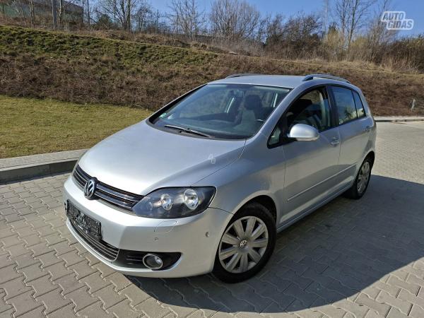 Pelēks Volkswagen Golf Plus 2009 Viļņa, ar dzinēja tilpumu 1.40 L un nobraukumu 202 tūkst. km par 4950 €, foto 1 vietnē AUTOMOTO.COM.LV