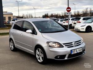 Pelēks Volkswagen Golf Plus 2009 Šauļi, ar dzinēja tilpumu 1.40 L un nobraukumu 260 tūkst. km par 3800 €, foto  vietnē AUTOMOTO.COM.LV
