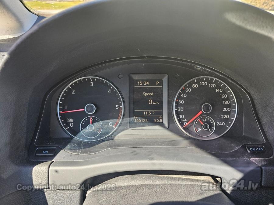Pelēks Volkswagen Golf Plus 2009 Tallina, ar dzinēja tilpumu 2.00 L un nobraukumu 190 tūkst. km par 4500 €, foto 7 vietnē AUTOMOTO.COM.LV