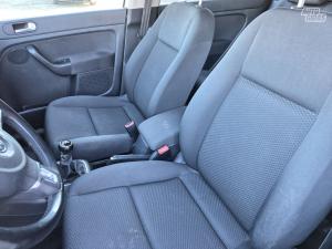Pelēks Volkswagen Golf Plus 2009 Viļņa, ar dzinēja tilpumu 2.00 L un nobraukumu 250 tūkst. km par 4450 €, foto 10 vietnē AUTOMOTO.COM.LV