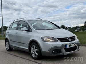 Grey Volkswagen Golf Plus 2009 in Ogre, with an engine capacity of 2.00 L and mileage of 280 thousand km for 5500 €, photo 3 on AUTOMOTO.COM.LV