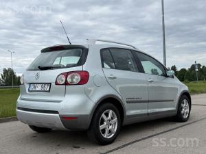 Grey Volkswagen Golf Plus 2009 in Ogre, with an engine capacity of 2.00 L and mileage of 280 thousand km for 5500 €, photo 6 on AUTOMOTO.COM.LV