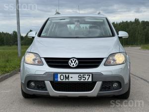 Grey Volkswagen Golf Plus 2009 in Ogre, with an engine capacity of 2.00 L and mileage of 280 thousand km for 5500 €, photo 8 on AUTOMOTO.COM.LV