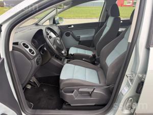 Grey Volkswagen Golf Plus 2009 in Ogre, with an engine capacity of 2.00 L and mileage of 280 thousand km for 5500 €, photo 9 on AUTOMOTO.COM.LV