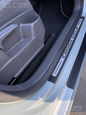 Grey Volkswagen Golf Plus 2009 in Ogre, with an engine capacity of 2.00 L and mileage of 280 thousand km for 5500 €, photo 22 on AUTOMOTO.COM.LV