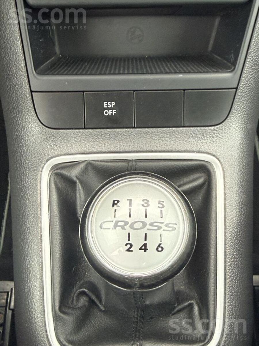 Grey Volkswagen Golf Plus 2009 in Ogre, with an engine capacity of 2.00 L and mileage of 280 thousand km for 5500 €, photo 27 on AUTOMOTO.COM.LV