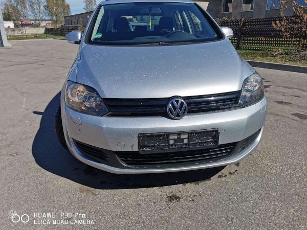 Grey Volkswagen Golf Plus 2009 in Prienai, with an engine capacity of 2.00 L and mileage of 289 thousand km for 3150 €, photo 7 on AUTOMOTO.COM.LV