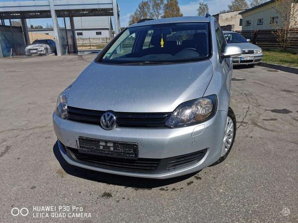 Grey Volkswagen Golf Plus 2009 in Prienai, with an engine capacity of 2.00 L and mileage of 289 thousand km for 3150 €, photo 8 on AUTOMOTO.COM.LV