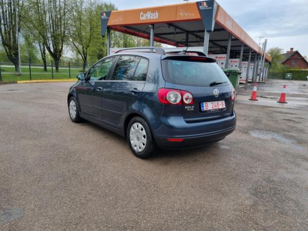 Grey Volkswagen Golf Plus 2009 in Riga, with an engine capacity of 1.40 L and mileage of 114 thousand km for 4770 €, photo 6 on AUTOMOTO.COM.LV