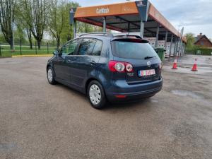 Grey Volkswagen Golf Plus 2009 in Riga, with an engine capacity of 1.40 L and mileage of 114 thousand km for 4770 €, photo 7 on AUTOMOTO.COM.LV