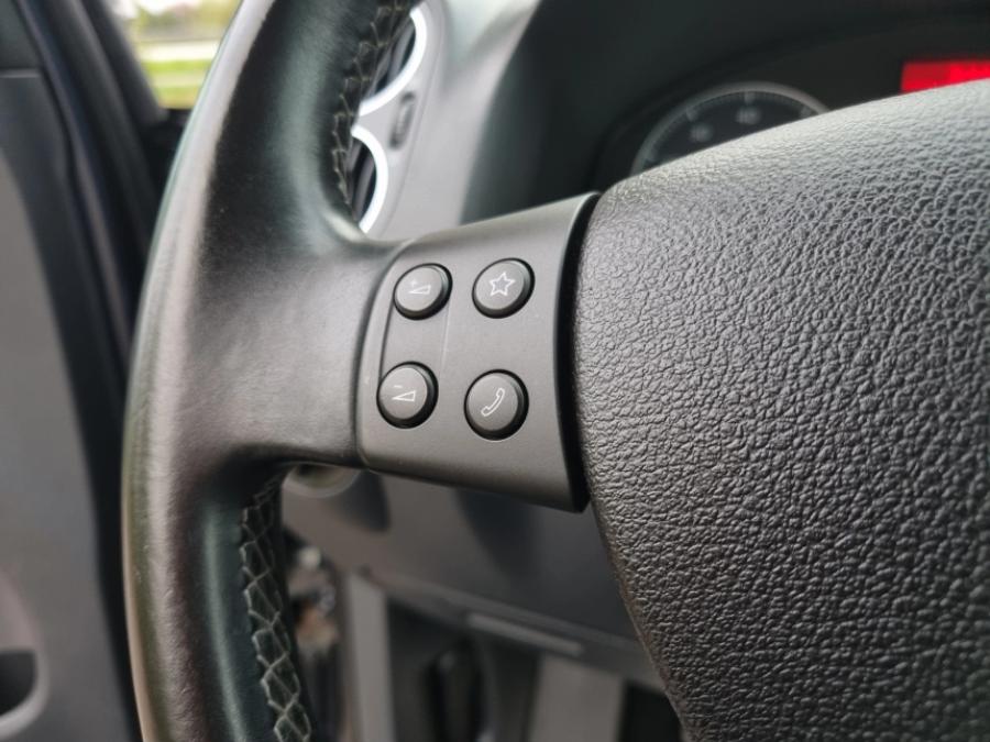 Grey Volkswagen Golf Plus 2009 in Riga, with an engine capacity of 1.40 L and mileage of 114 thousand km for 4770 €, photo 16 on AUTOMOTO.COM.LV