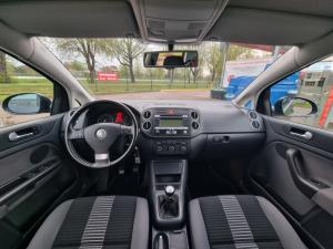 Grey Volkswagen Golf Plus 2009 in Riga, with an engine capacity of 1.40 L and mileage of 114 thousand km for 4770 €, photo 20 on AUTOMOTO.COM.LV