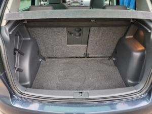 Grey Volkswagen Golf Plus 2009 in Riga, with an engine capacity of 1.40 L and mileage of 114 thousand km for 4770 €, photo 21 on AUTOMOTO.COM.LV
