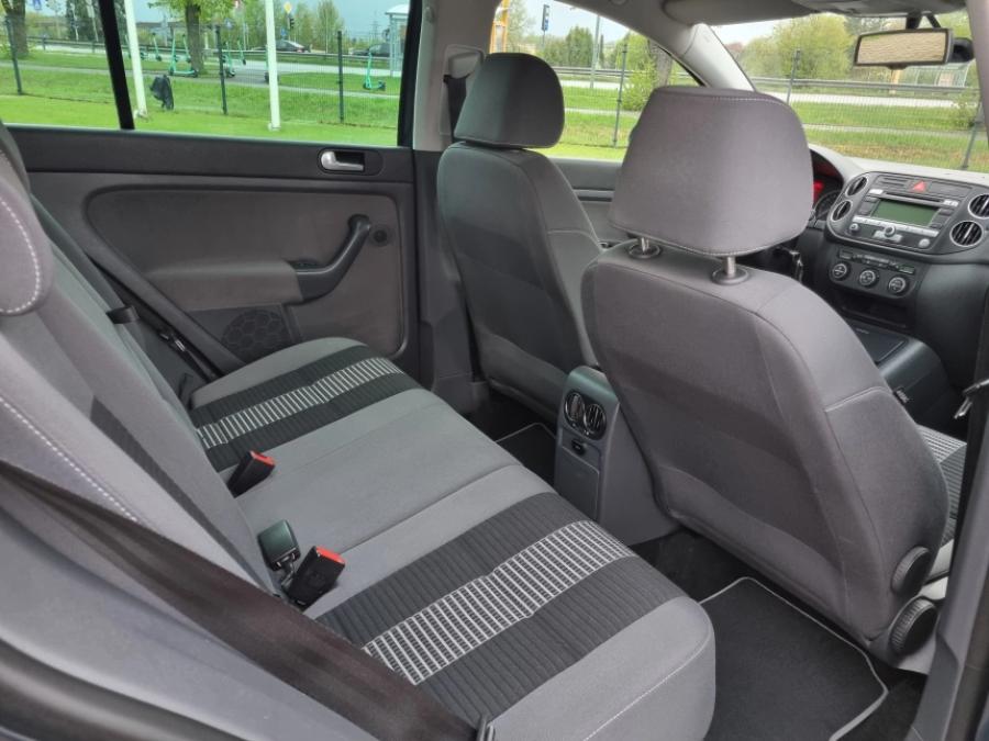 Grey Volkswagen Golf Plus 2009 in Riga, with an engine capacity of 1.40 L and mileage of 114 thousand km for 4770 €, photo 22 on AUTOMOTO.COM.LV