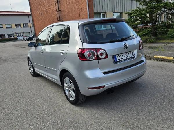 Grey Volkswagen Golf Plus 2009 in Jekabpils, with an engine capacity of 1.40 L and mileage of 212 thousand km for 3790 €, photo 5 on AUTOMOTO.COM.LV