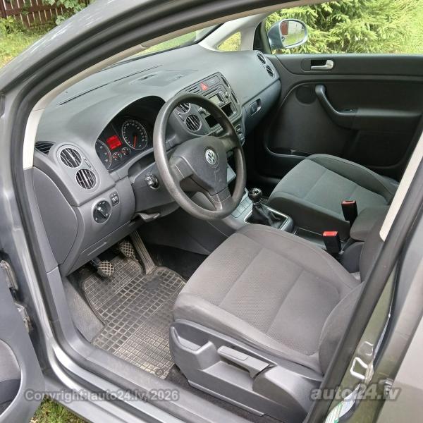 Grey Volkswagen Golf Plus 2009 in Tallinn, with an engine capacity of 1.40 L and mileage of 164 thousand km for 1100 €, photo 3 on AUTOMOTO.COM.LV