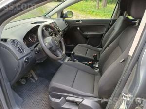 Серый Фольксваген Гольф Плюс 2009 в Рига, объемом двигателя 1.60 л и пробегом 296 тыс. км за 2600 €, фото 7 на AUTOMOTO.COM.LV