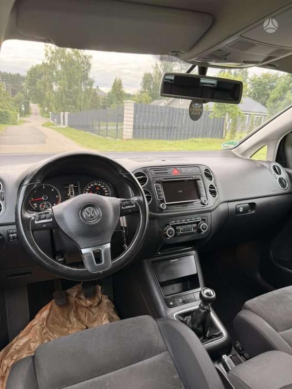 Pelēks Volkswagen Golf Plus 2009 Utena, ar dzinēja tilpumu 1.97 L un nobraukumu 330 tūkst. km par 4600 €, foto 7 vietnē AUTOMOTO.COM.LV