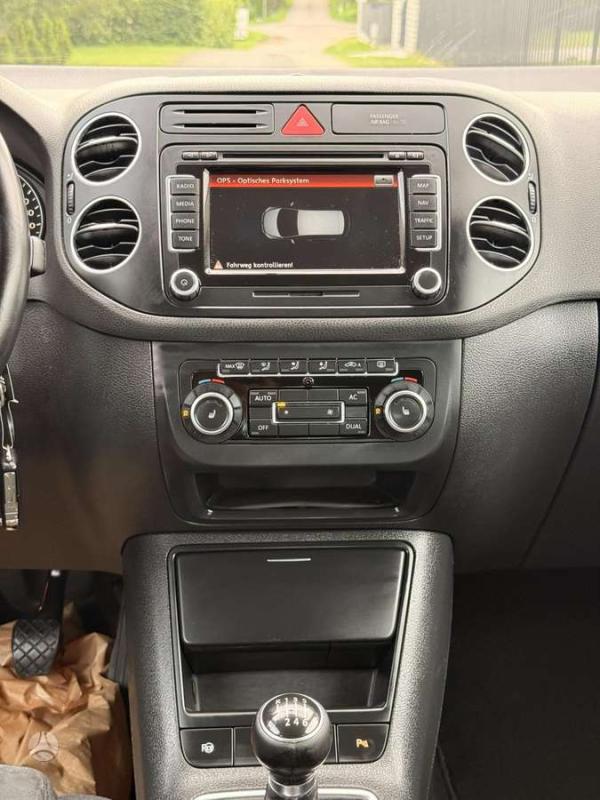 Pelēks Volkswagen Golf Plus 2009 Utena, ar dzinēja tilpumu 1.97 L un nobraukumu 330 tūkst. km par 4600 €, foto 8 vietnē AUTOMOTO.COM.LV