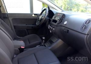 Pelēks Volkswagen Golf Plus 2009 Tukums, ar dzinēja tilpumu 2.00 L un nobraukumu 266 tūkst. km par 4999 €, foto 7 vietnē AUTOMOTO.COM.LV