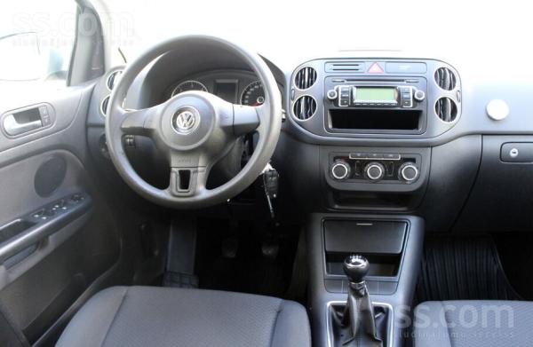 Pelēks Volkswagen Golf Plus 2009 Tukums, ar dzinēja tilpumu 2.00 L un nobraukumu 266 tūkst. km par 4999 €, foto 7 vietnē AUTOMOTO.COM.LV