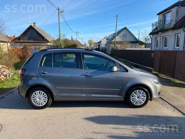 Pelēks Volkswagen Golf Plus 2010 Daugavpils, ar dzinēja tilpumu 1.40 L un nobraukumu 0 tūkst. km par 4150 €, foto 6 vietnē AUTOMOTO.COM.LV