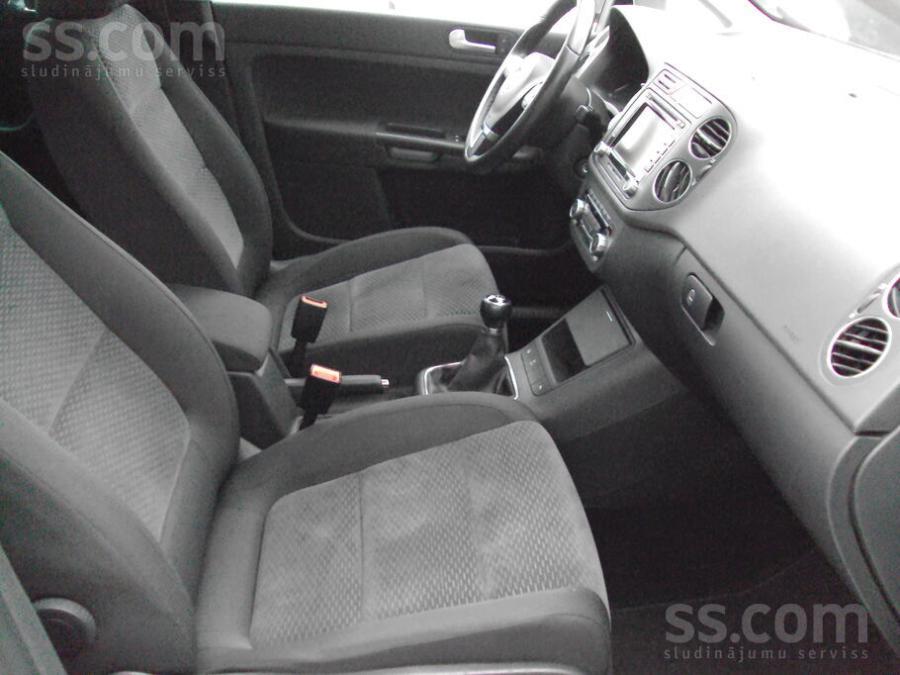 Grey Volkswagen Golf Plus 2010 in Riga, with an engine capacity of 1.40 L and mileage of 105 thousand km for 5300 €, photo 5 on AUTOMOTO.COM.LV