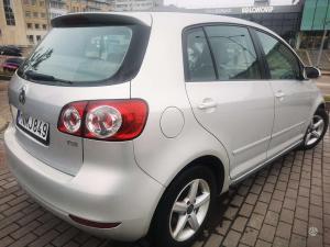 Pelēks Volkswagen Golf Plus 2010 Viļņa, ar dzinēja tilpumu 1.20 L un nobraukumu 161 tūkst. km par 4550 €, foto 2 vietnē AUTOMOTO.COM.LV