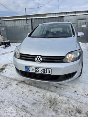 Pelēks Volkswagen Golf Plus 2010 Klaipėda, ar dzinēja tilpumu 1.40 L un nobraukumu 120 tūkst. km par 3950 €, foto 2 vietnē AUTOMOTO.COM.LV