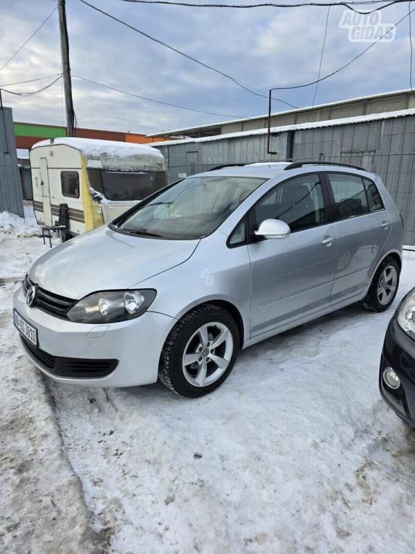 Pelēks Volkswagen Golf Plus 2010 Klaipėda, ar dzinēja tilpumu 1.40 L un nobraukumu 120 tūkst. km par 3950 €, foto 3 vietnē AUTOMOTO.COM.LV
