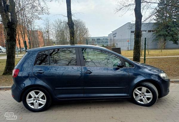 Grey Volkswagen Golf Plus 2010 in Kaunas, with an engine capacity of 2.00 L and mileage of 318 thousand km for 2650 €, photo 5 on AUTOMOTO.COM.LV
