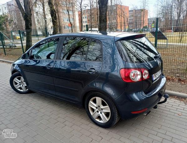 Grey Volkswagen Golf Plus 2010 in Kaunas, with an engine capacity of 2.00 L and mileage of 318 thousand km for 2650 €, photo 8 on AUTOMOTO.COM.LV
