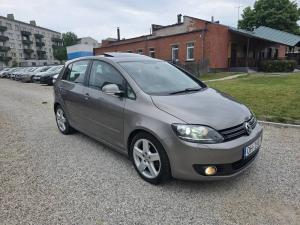 Pelēks Volkswagen Golf Plus 2010 Ventspils, ar dzinēja tilpumu 1.60 L un nobraukumu 380 tūkst. km par 4500 €, foto 4 vietnē AUTOMOTO.COM.LV