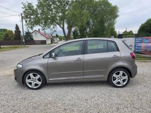 Pelēks Volkswagen Golf Plus 2010 Ventspils, ar dzinēja tilpumu 1.60 L un nobraukumu 380 tūkst. km par 4500 €, foto 5 vietnē AUTOMOTO.COM.LV