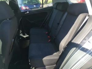 Grey Volkswagen Golf Plus 2010 in Liepaja, with an engine capacity of 1.60 L and mileage of 199 thousand km for 5500 €, photo 14 on AUTOMOTO.COM.LV