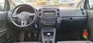 Pelēks Volkswagen Golf Plus 2010 Valmiera, ar dzinēja tilpumu 1.60 L un nobraukumu 275 tūkst. km par 2700 €, foto 8 vietnē AUTOMOTO.COM.LV