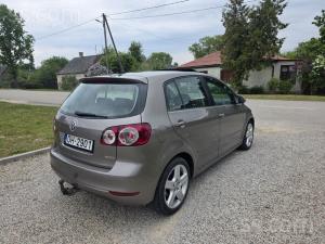 Pelēks Volkswagen Golf Plus 2010 Ventspils, ar dzinēja tilpumu 1.60 L un nobraukumu 380 tūkst. km par 3500 €, foto 7 vietnē AUTOMOTO.COM.LV